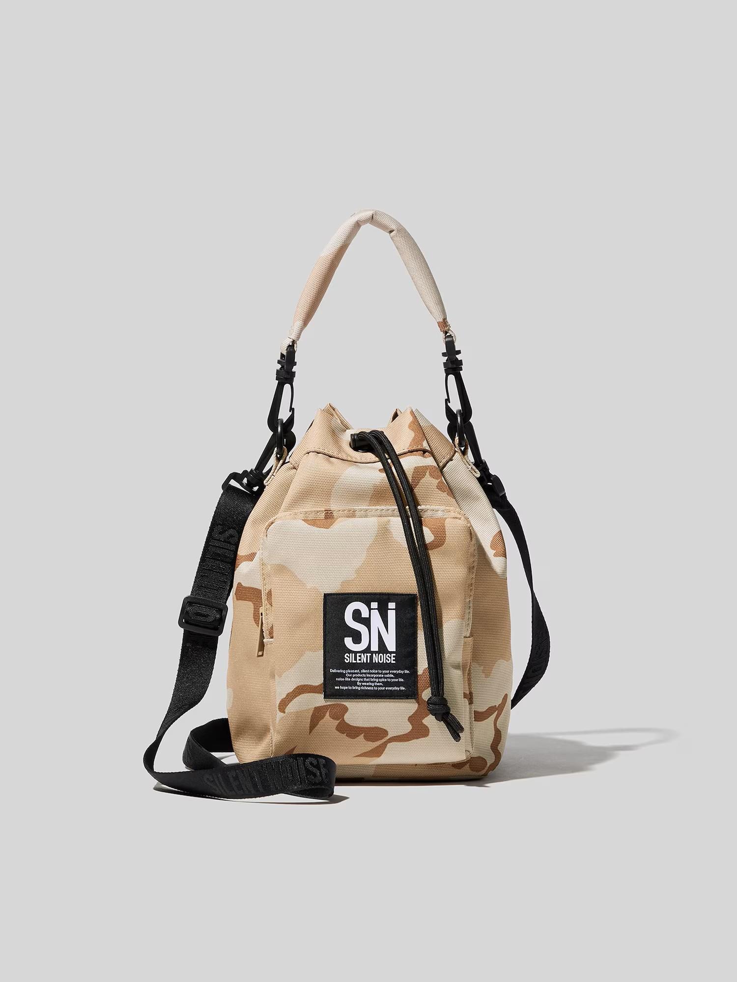 写真 | 【GU】星4.3の高評価「アンダーカバー2WAYショルダーバッグ」3種。1990円で値下げ価格に！ UNDERCOVER高橋氏が手がけるGUの新ライン | LIMO | くらしとお金 ...