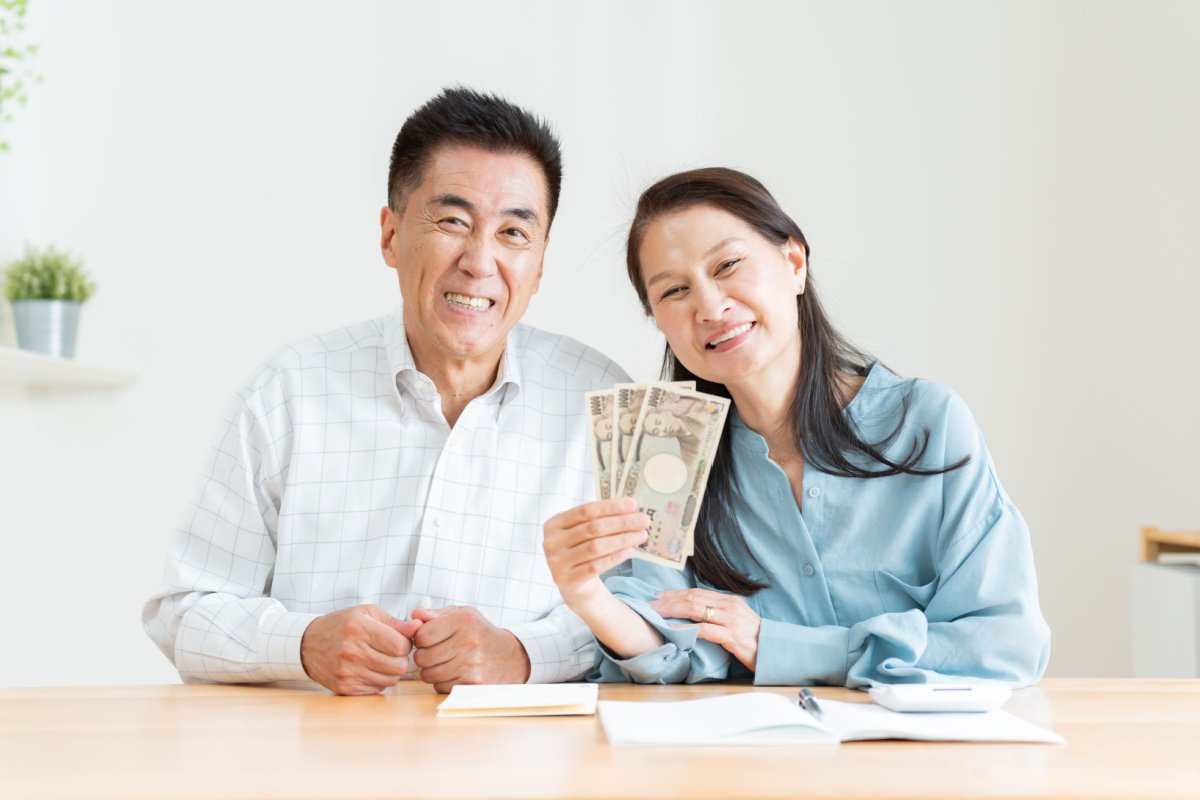 【貯蓄額一覧表】40歳代・二人以上世帯で貯蓄「500万円~700万円未満」は何パーセントか 平均と中央値はいくらか Limo くらしと
