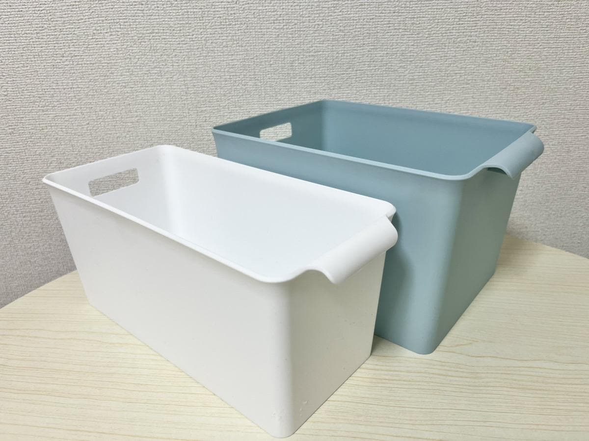 写真 | 「1個110円」「サイズ全5種」セリアのラッセバスケット「用途無限」「くすみマットが馴染む」 シンプルなので棚に並べてもスッキリきれい！ | LIMO | くらしとお金の経済メディア