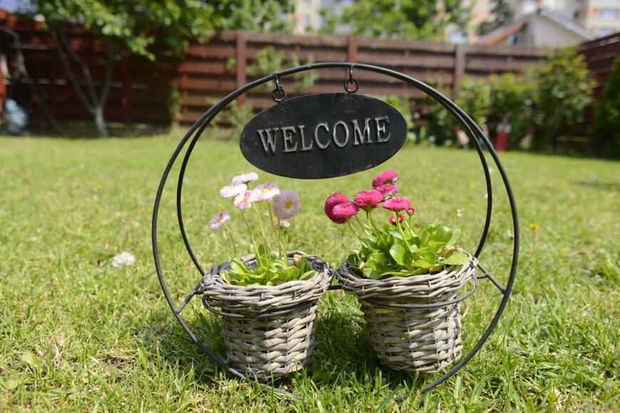 春待ちガーデナーにオススメ【100均でも揃う】お手軽ガーデニングDIYアイテム8選 お手入れついでに「お庭のプチ改造」はいかが？ | LIMO | くらしとお金の経済メディア