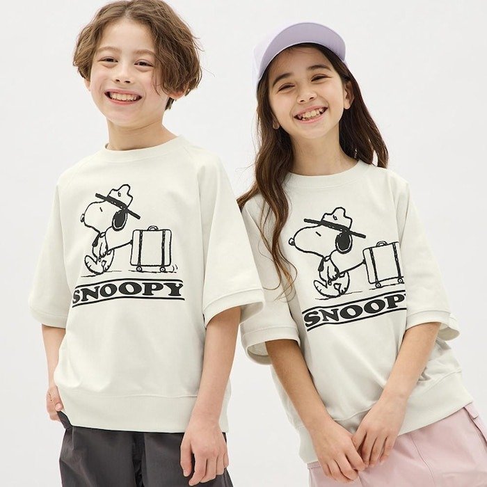 【GU】スヌーピーでおなじみPEANUTSコラボ〈KIDSスウェットTシャツ〉3選！親子コーデも スヌーピーやウッドストックが世界を旅するイラストがおしゃれです！ | 2ページ目 | LIMO ...