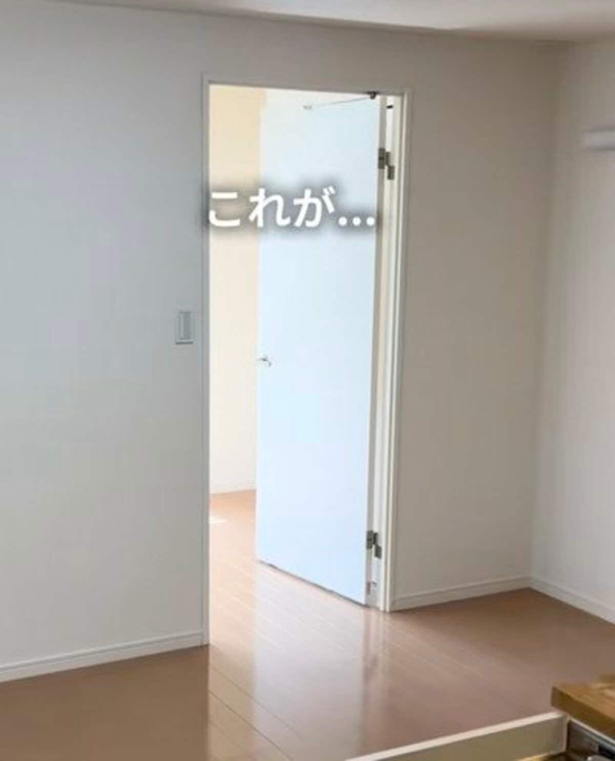 【賃貸DIY】シンプルなフローリング→“石目調のクッションフロア”で高級感溢れる床に大変身！ モダンでシャープな印象に！ | 3ページ目 | LIMO | くらしとお金の経済メディア