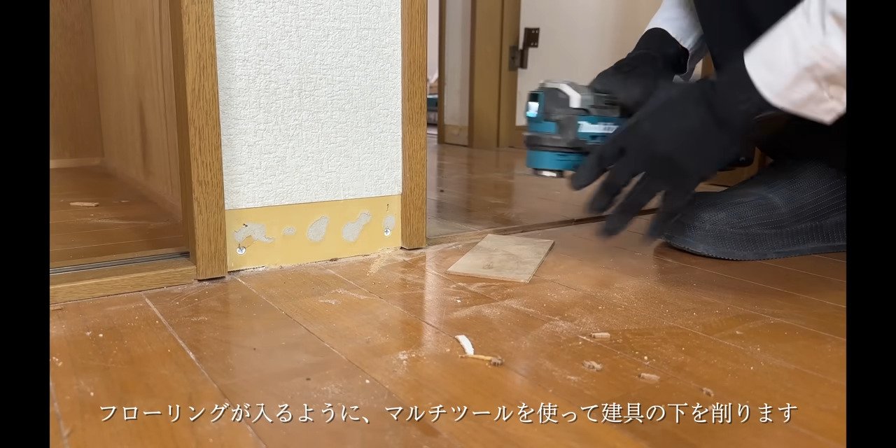 写真 | 【大阪の築22年4LDK中古住宅DIY】階段＆2階がおしゃれな木目調フローリングで”新築級”大変身「すごい！」「印象が変わる」の声 フローリング＆シートで簡単リフォーム | LIMO ...