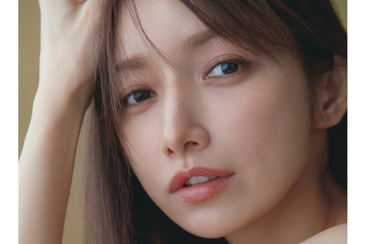 後藤真希39歳美ボディを大胆露出「いくつになっても美しい」 デビュー25周年で3年ぶり写真集完成！SNSでも反響 | LIMO | くらしとお金の経済メディア