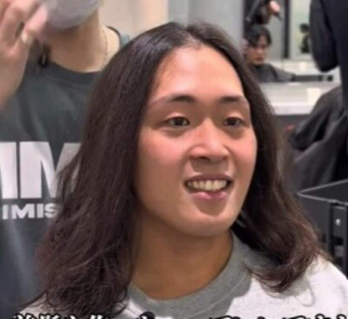 3年ぶりに美容室を訪れた男性 ロングヘアをバッサリカットした結果超絶劇的ビフォーアフターが話題 コメント欄「かっこいいですね！」の声も 9404