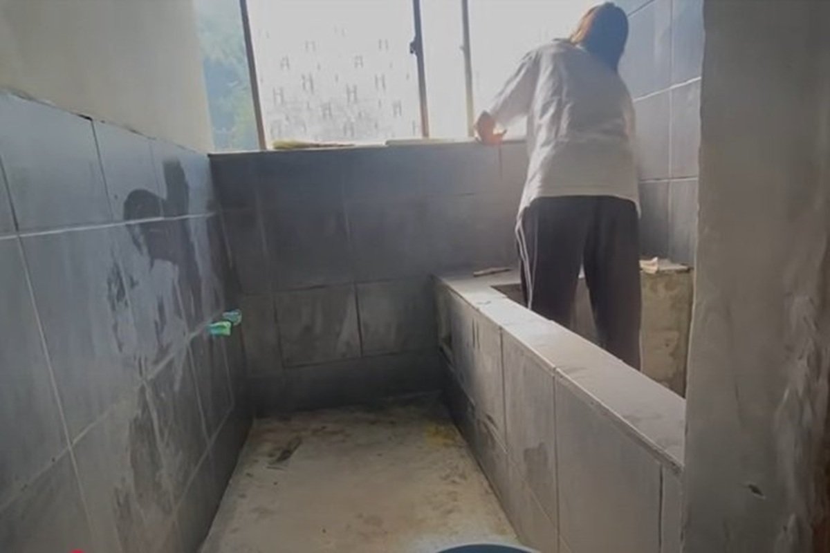 【築100年超古民家DIY】ボロボロだった浴室がおしゃれで機能的な空間に… 驚きのビフォーアフターに反響 | LIMO | くらしとお金の経済メディア