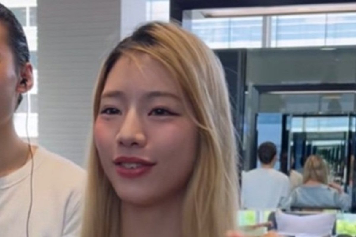 【大変身】K-POPアイドルヘアに憧れる女性 金髪から黒髪にした結果「かわいい」「120点！」 | 6ページ目 | LIMO | くらしとお金の経済メディア