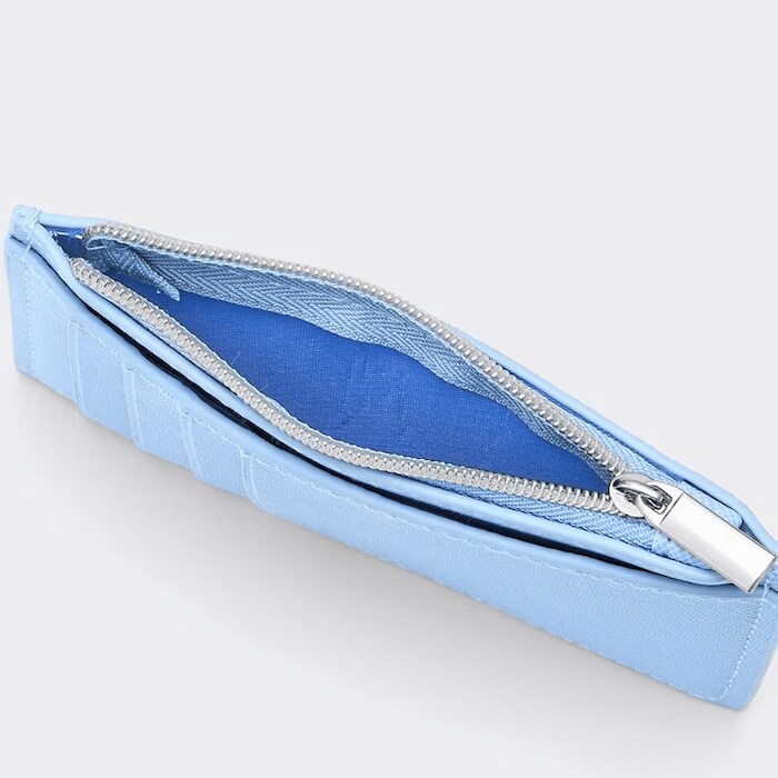 写真 | GUの「990円ミニ財布」3つ。春色で可愛く、薄くてかさばらないと人気 | LIMO | くらしとお金の経済メディア