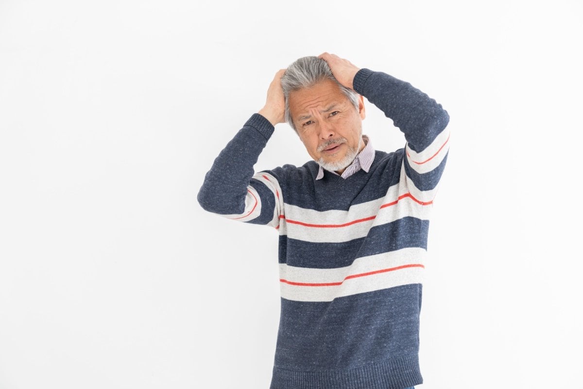 写真 | 【70歳代の貯蓄額】平均1489万円、でも中央値は？おひとりさまと二人以上世帯のリアル | LIMO | くらしとお金の経済メディア