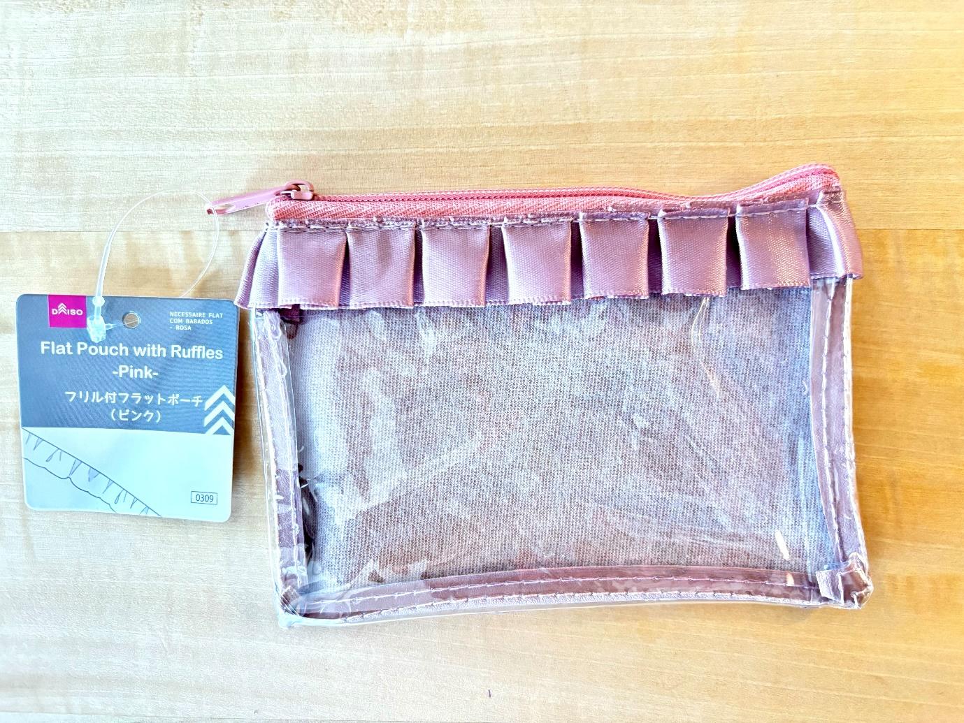 写真 | 5800超いいね！ダイソーで110円「フリル付きフラットポーチ」春っぽピンク色で財布代わりに コンパクトでゴージャス！公式Instagramでも「いいね！」5800以上 | LIMO ...