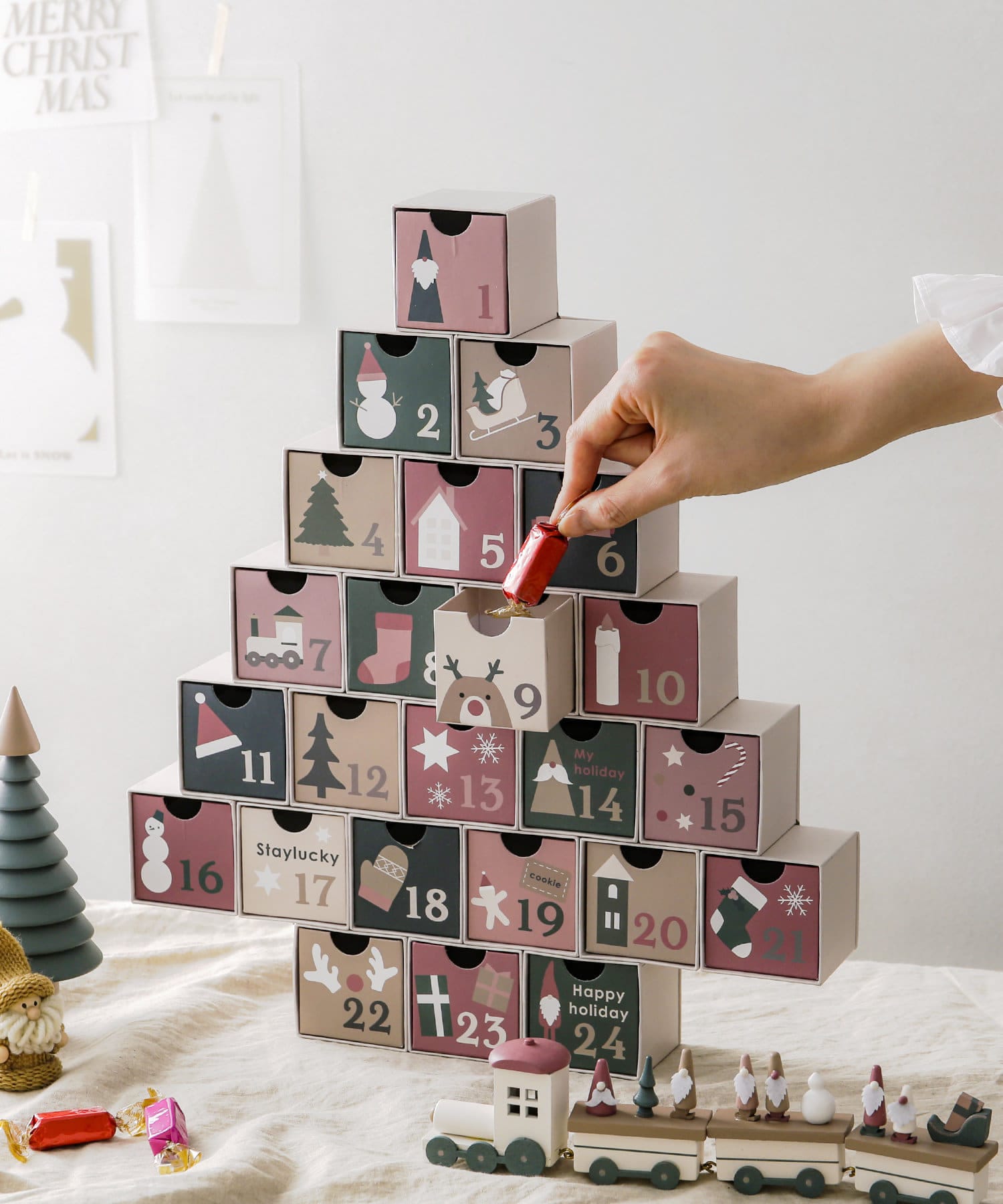 写真 | 3COINS「アドベントカレンダー」の新作がかわいい！ 魅力3選 | LIMO | くらしとお金の経済メディア